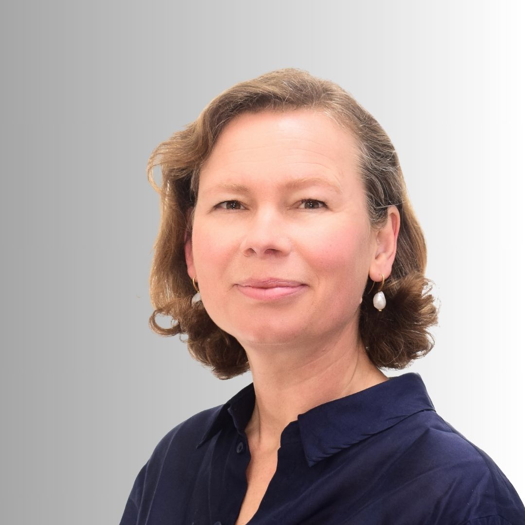 Dr Anna Thompson - Proton International London